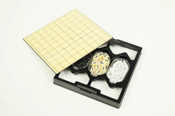 MR-04 Reversible magnetic Go and Shogi set